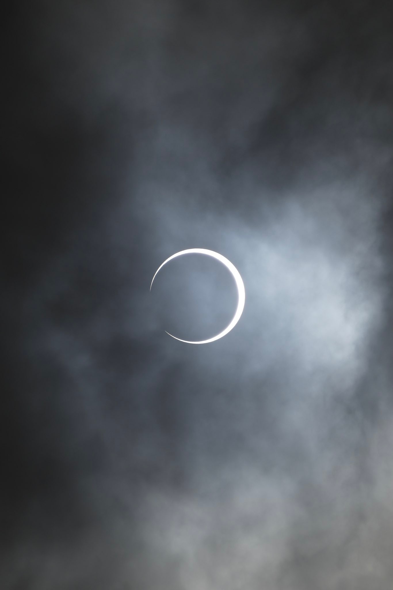 Las imágenes más espectaculares que dejó el eclipse solar