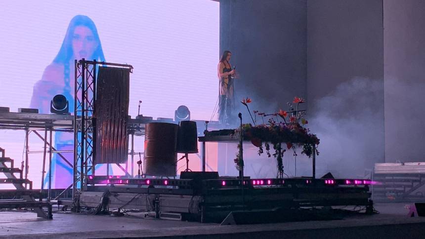 La DJ venezolana Arca llegó más excéntrica que nunca